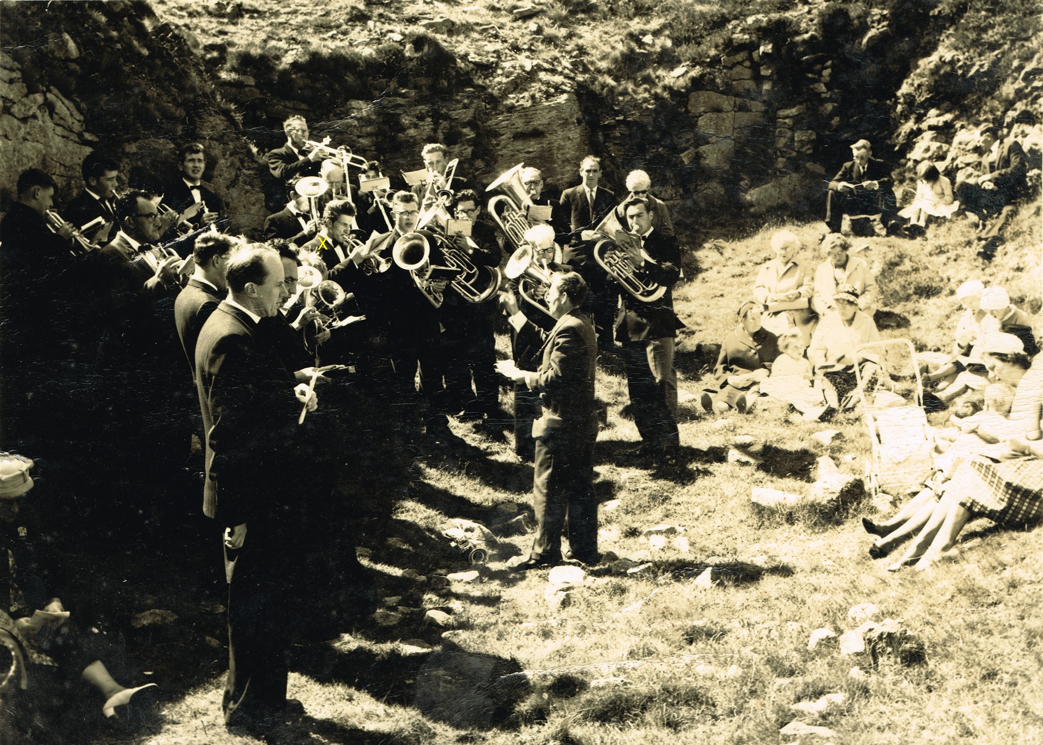 Mapping Methodism – Tregonning Hill Preaching Pit – Cornish Story